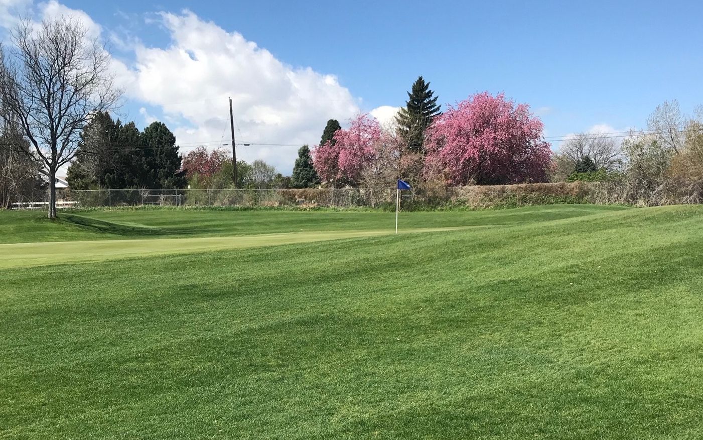 Broken Tee Englewood - Par-3 Course in Englewood, Colorado, USA | GolfPass