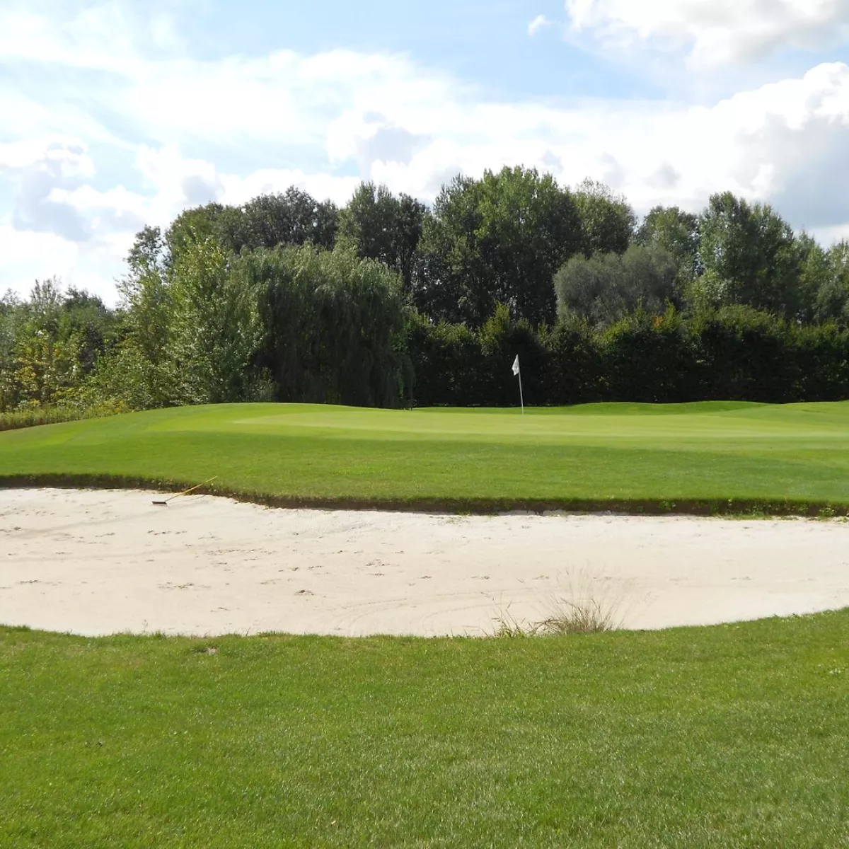 Donau Freizeitland Linz Feldkirchen Golf Club - 9 Hole Course in ...