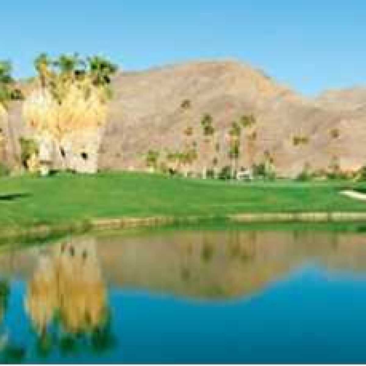 Par 3 at Tri-Palm Country Club in Thousand Palms, California, USA ...
