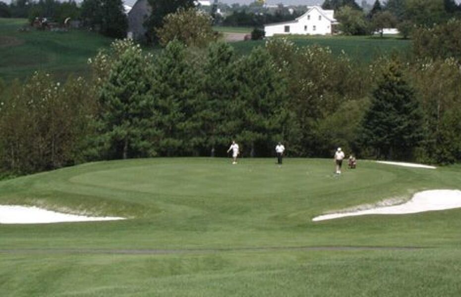 Club de Golf Canton in Warwick, Quebec, Canada | GolfPass