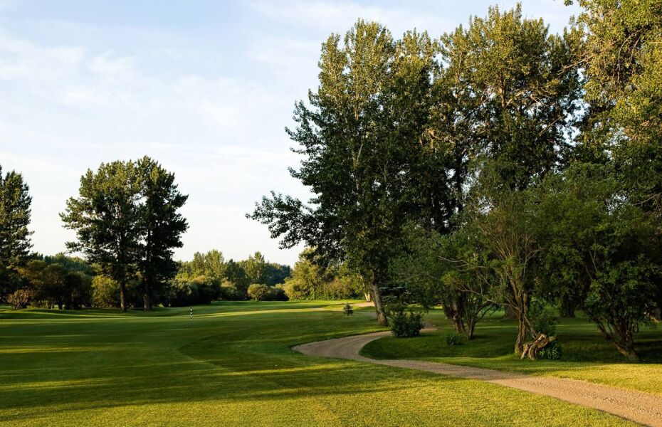 Highwood Golf and Country Club - Spitzee/Heritage in High River ...