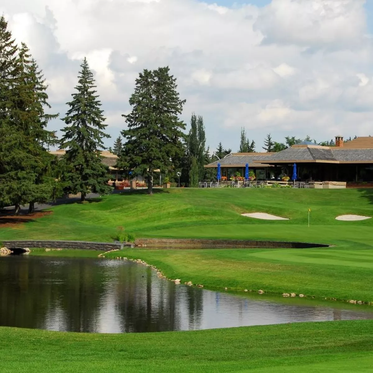 Royal Mayfair Golf and Country Club in Edmonton, Alberta, Canada | GolfPass
