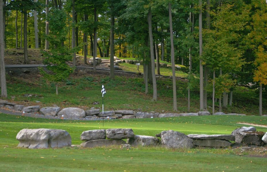 Black Bear Ridge Golf Course - Championship Eighteen in Belleville ...