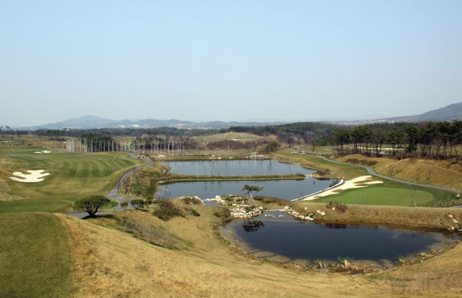 Icheon Silk Valley Golf Club - Lake Nine in Icheon-si, Gyeonggi-do ...