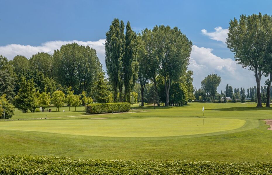 Rovedine Golf Club - Championship Course in Noverasco Di Opera ...